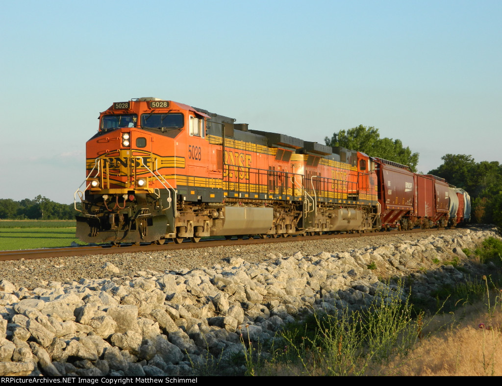 -BNSF 5028-